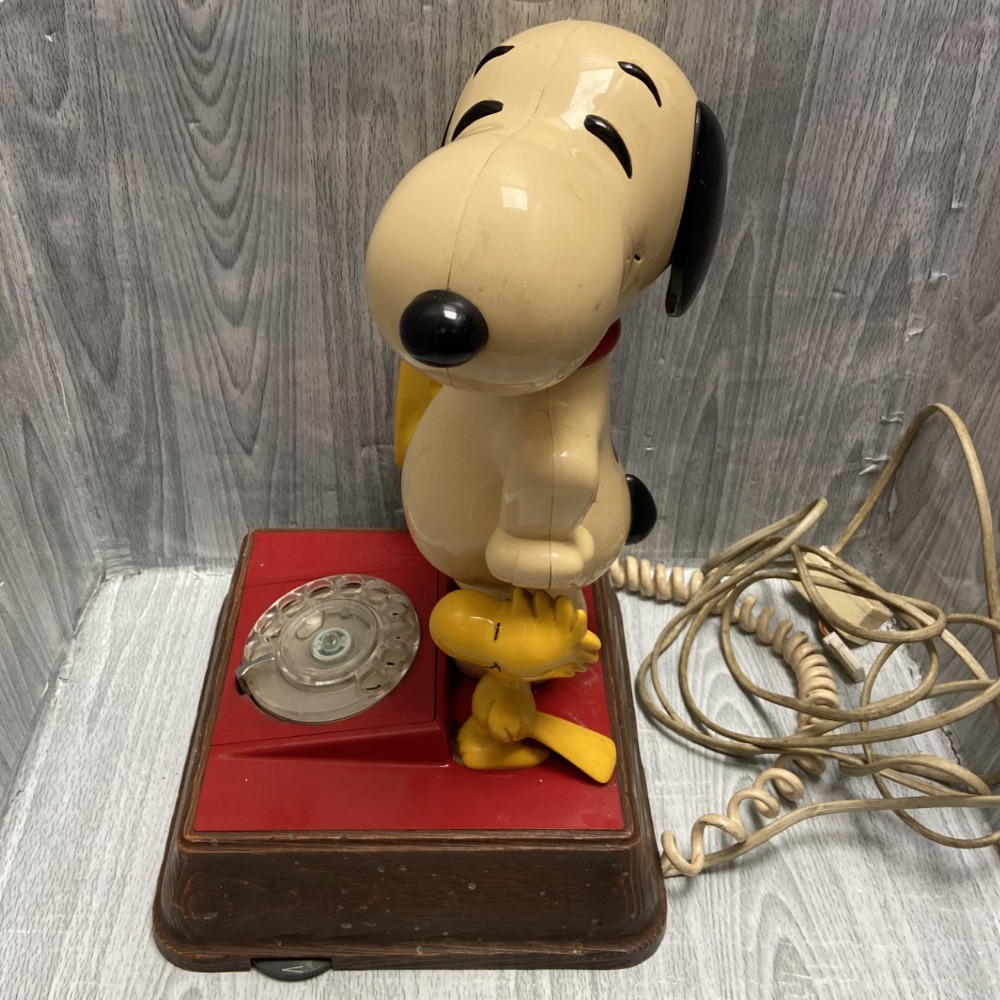 Pre-owned VINTAGE 1970'S SNOOPY & WOODSTOCK PEANUTS ROTARY PHONE - Own4Less