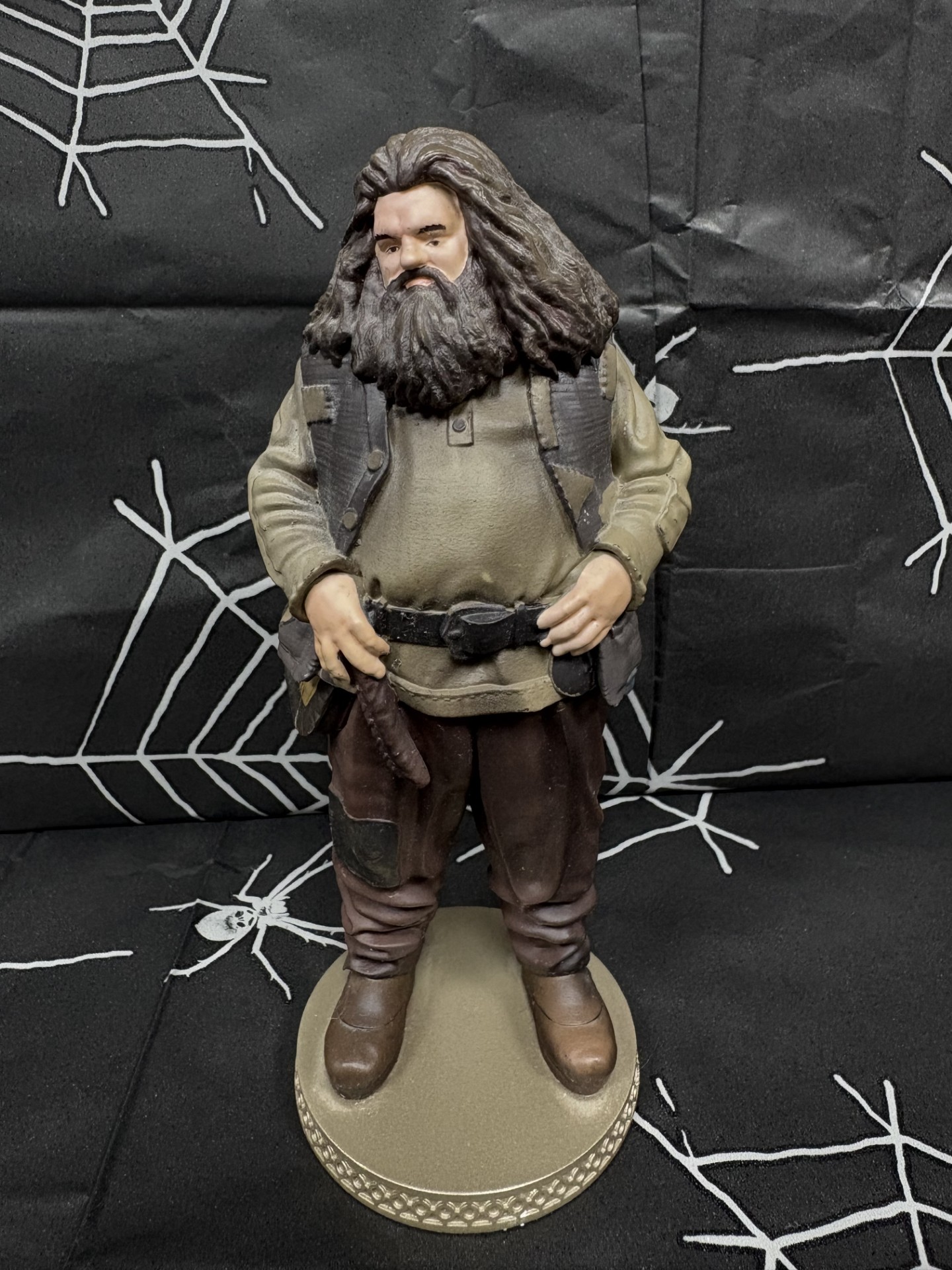 Pre-owned RUBEUS HAGRID, HARRY POTTER MINI FIGURE - Own4Less