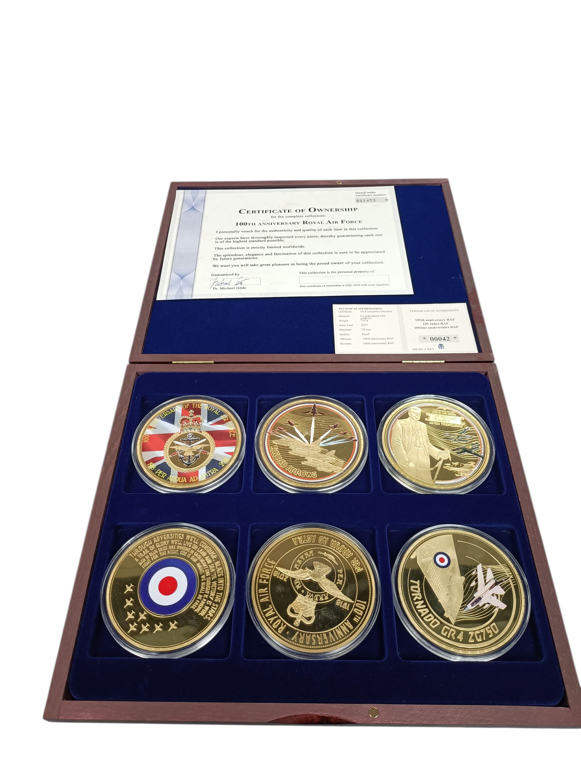 Pre-owned Winston Churchill Coin Set Big Coins - Own4Less