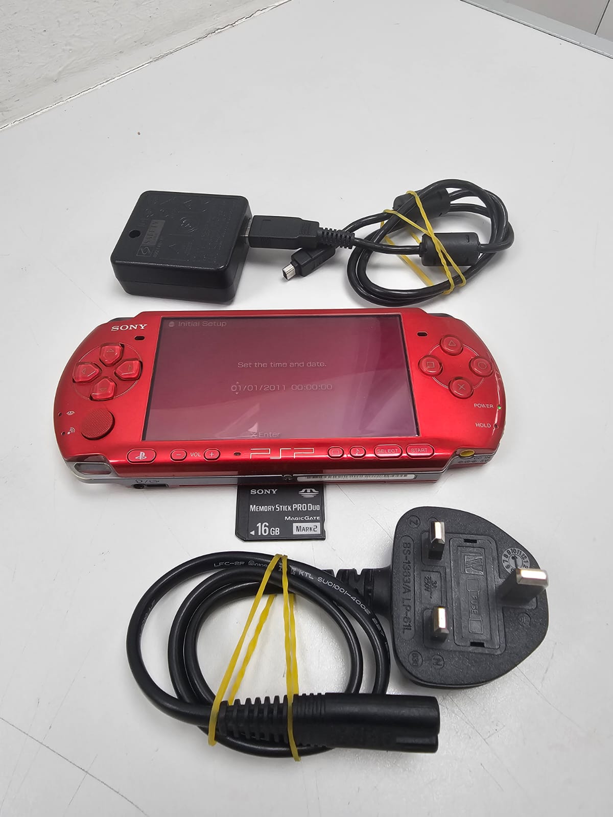 Pre-owned Sony PSP-3003 Console Radiant Red With 4GB SD Card, Charger ...