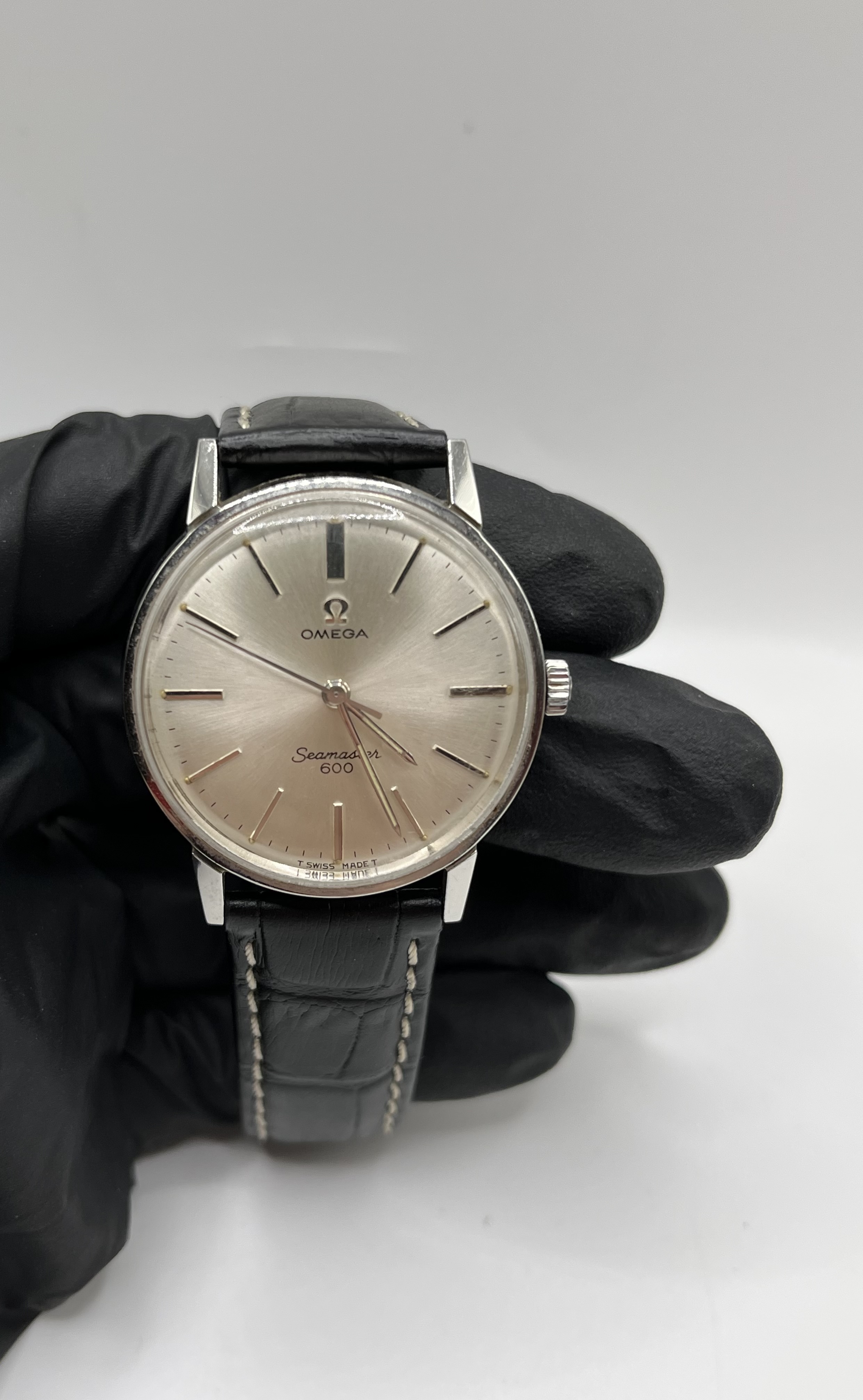 Pre-owned Vintage Men’s Omega Seamaster 600 Wind-Up Watch – Used Good ...
