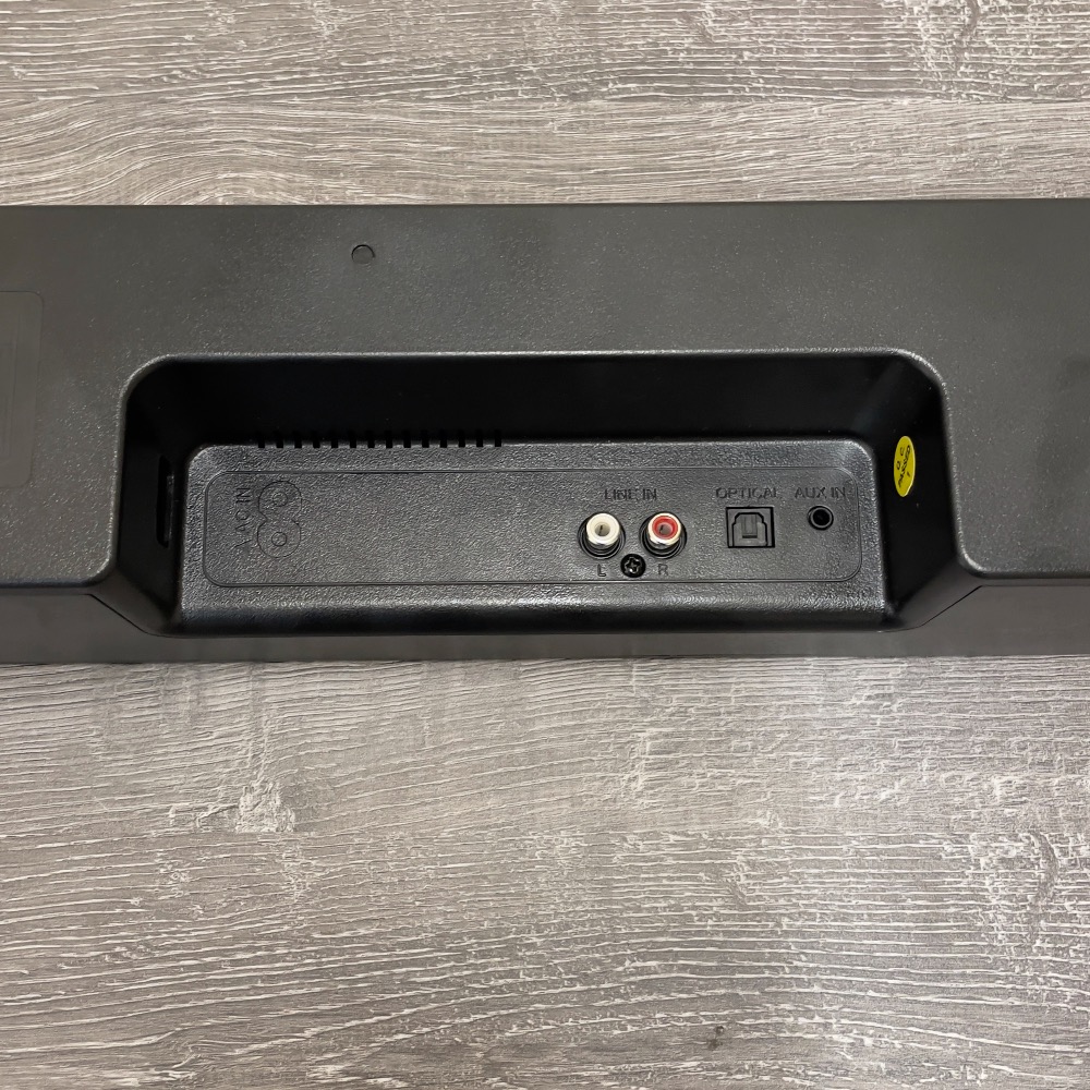 Pre-owned POLAROID TV SOUND-BAR WITH REMOTE - Own4Less
