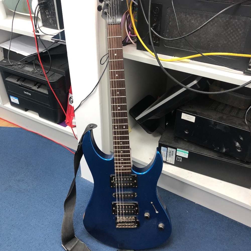 Pre-owned Yamaha RGX 121S Blue Electric Guitar - Own4Less
