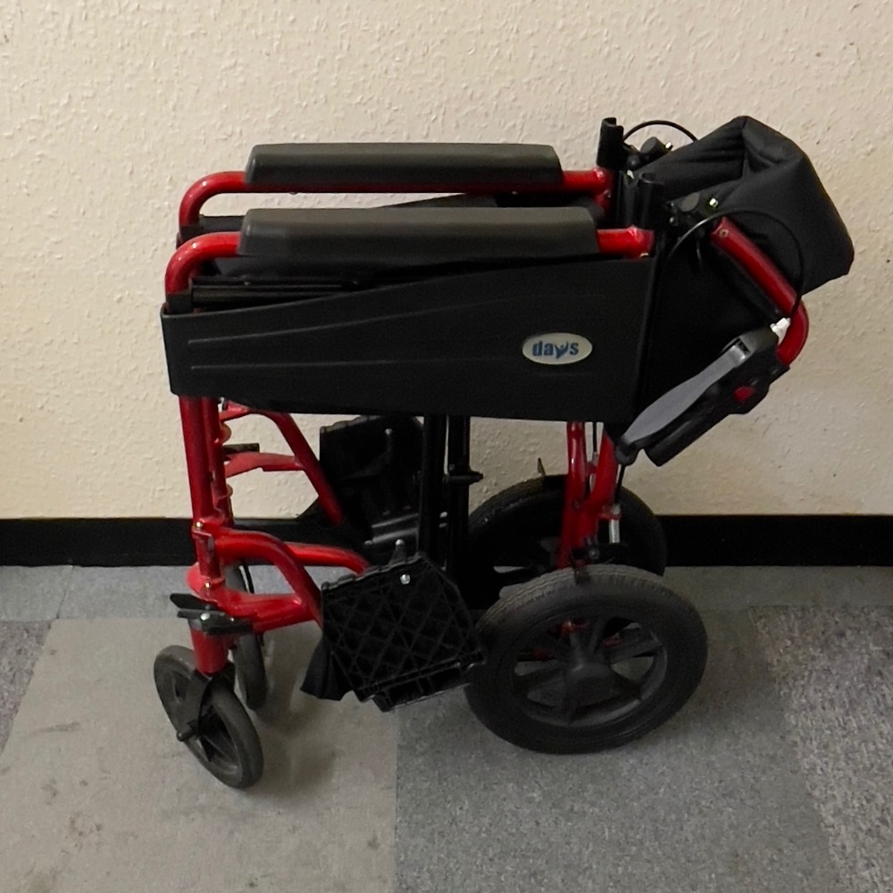 Pre-owned DAYS ESCAPE LITE WHEELCHAIR - Own4Less
